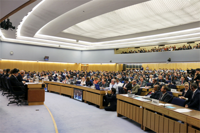 UN body adopts climate change strategy for shipping